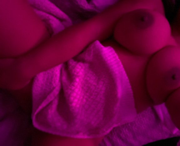 Busty Bonniees Porn Videos Pornhub