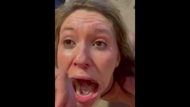 Shooting Cum In Milfs Mouth Using Stretcher