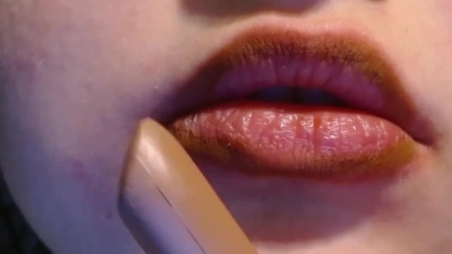 Popping my Virgin Lip Liner Cherry! first Time ever using Lip Liner - Pornhub.com