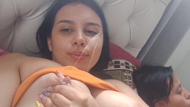Jugando Y Chapado Nuestras Tetas