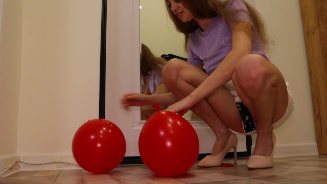 Heels Crush Balloons Crushing Heels