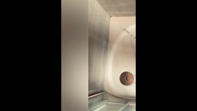 Big Piss In My Shower Im Looking For Girls To Piss Together😈💦