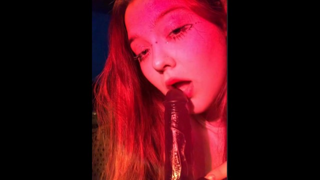 Hot Girl Shows Off Her Skills With A Sex Toy